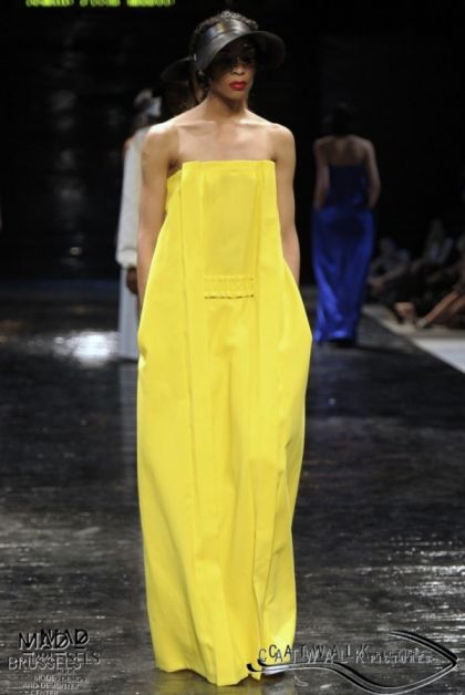 La Cambre 1 an plus tard : Emmanuelle Lebas lance sa collection de ...