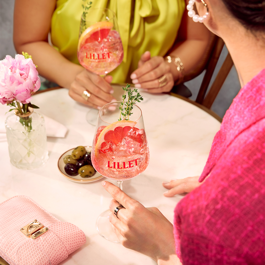 VOICI CE QUE VOUS AVEZ MANQUÉ À LA SOIRÉE EXCLUSIVE LILLET X EMILY IN ...