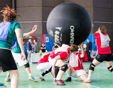 Le sport qui rend accro : le Kin-ball - ELLE.be