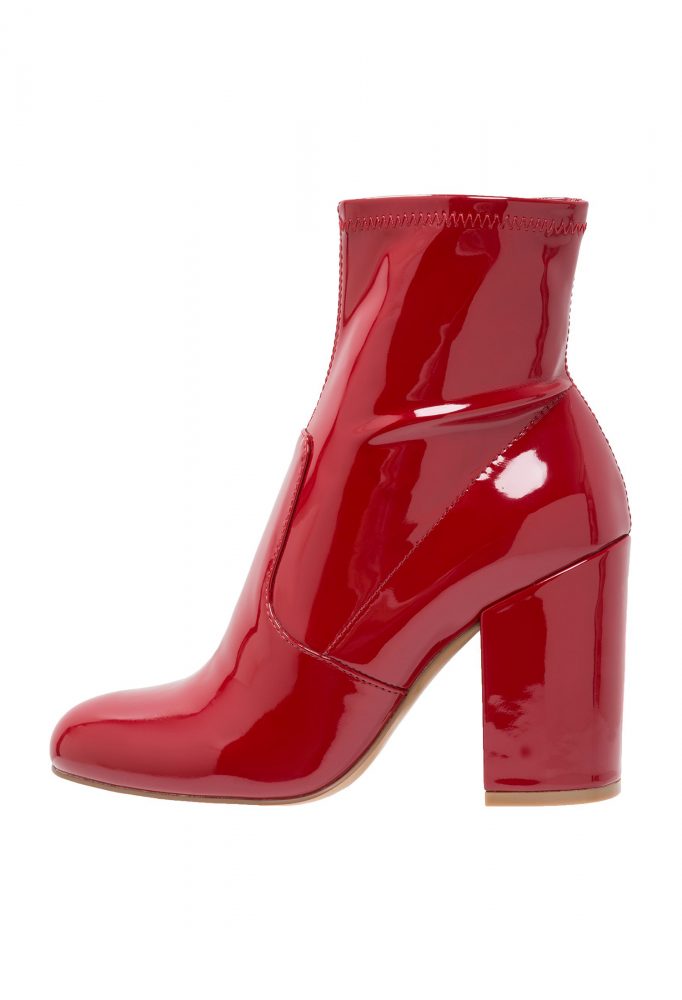 Elles portent toutes... des bottines rouges - ELLE.be
