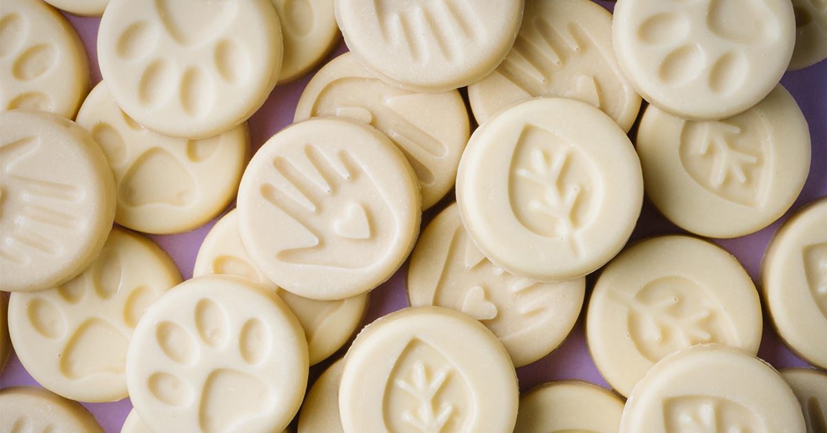 Charity Pot Coins : le projet solidaire et zéro déchet de Lush - ELLE.be