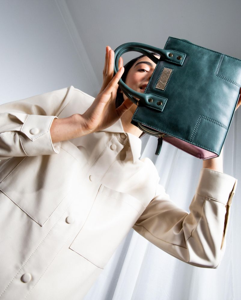 Clio Goldbrenner lance une nouvelle capsule pleine de peps - ELLE.be