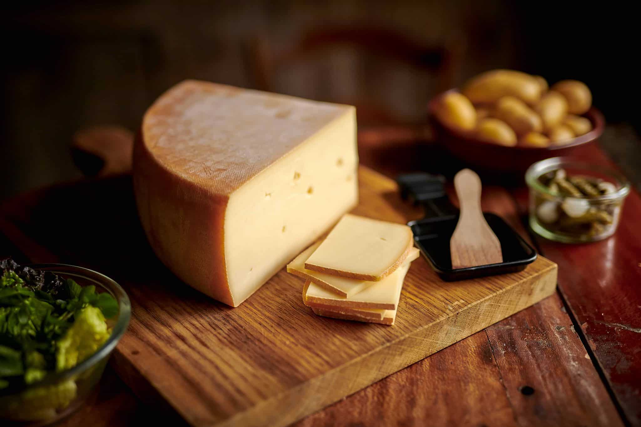 Raclette party : quels fromages locaux choisir ? - ELLE.be