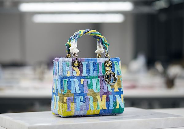 Dior Lady Art #7 : qui sont les artistes qui ont métamorphosé le sac ...