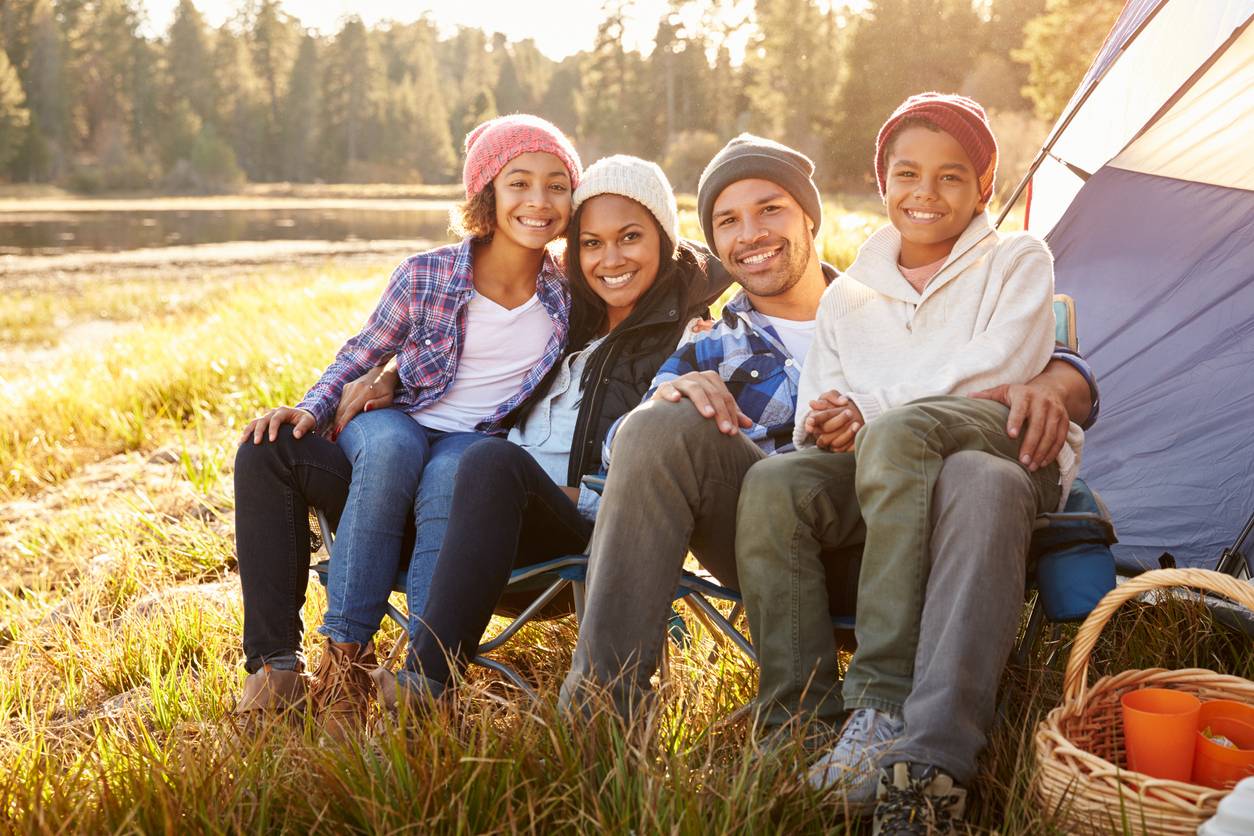 Le camping : un choix idéal pour des vacances en famille
