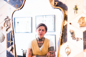 ELLE backstage: La Perla Tattoo Parlor - ELLE.be