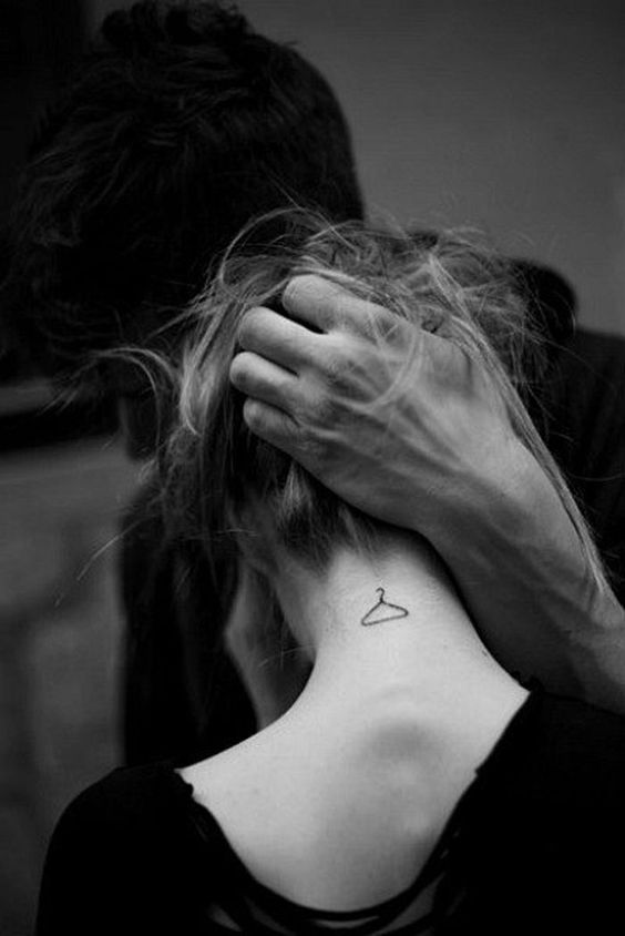Pinspiration: de 15 mooiste nektatoeages - ELLE.be