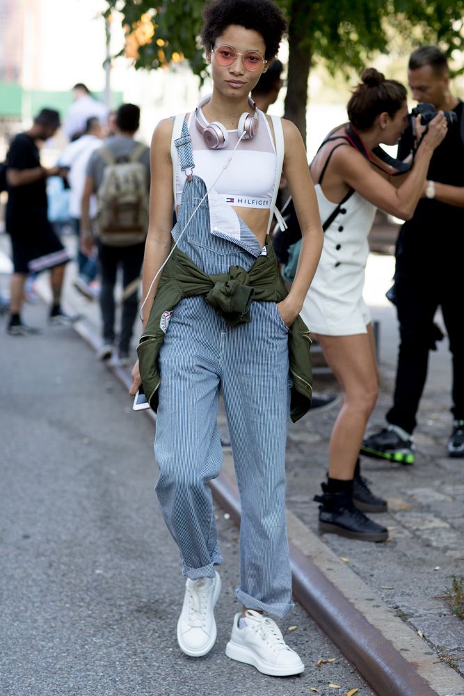 90's streetstyle is back, baby one more time - ELLE.be
