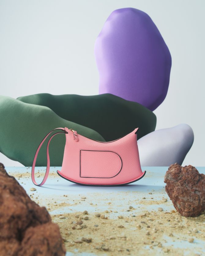 Delvaux komt met nieuwe Pin handtassen in miniformaat - ELLE.be