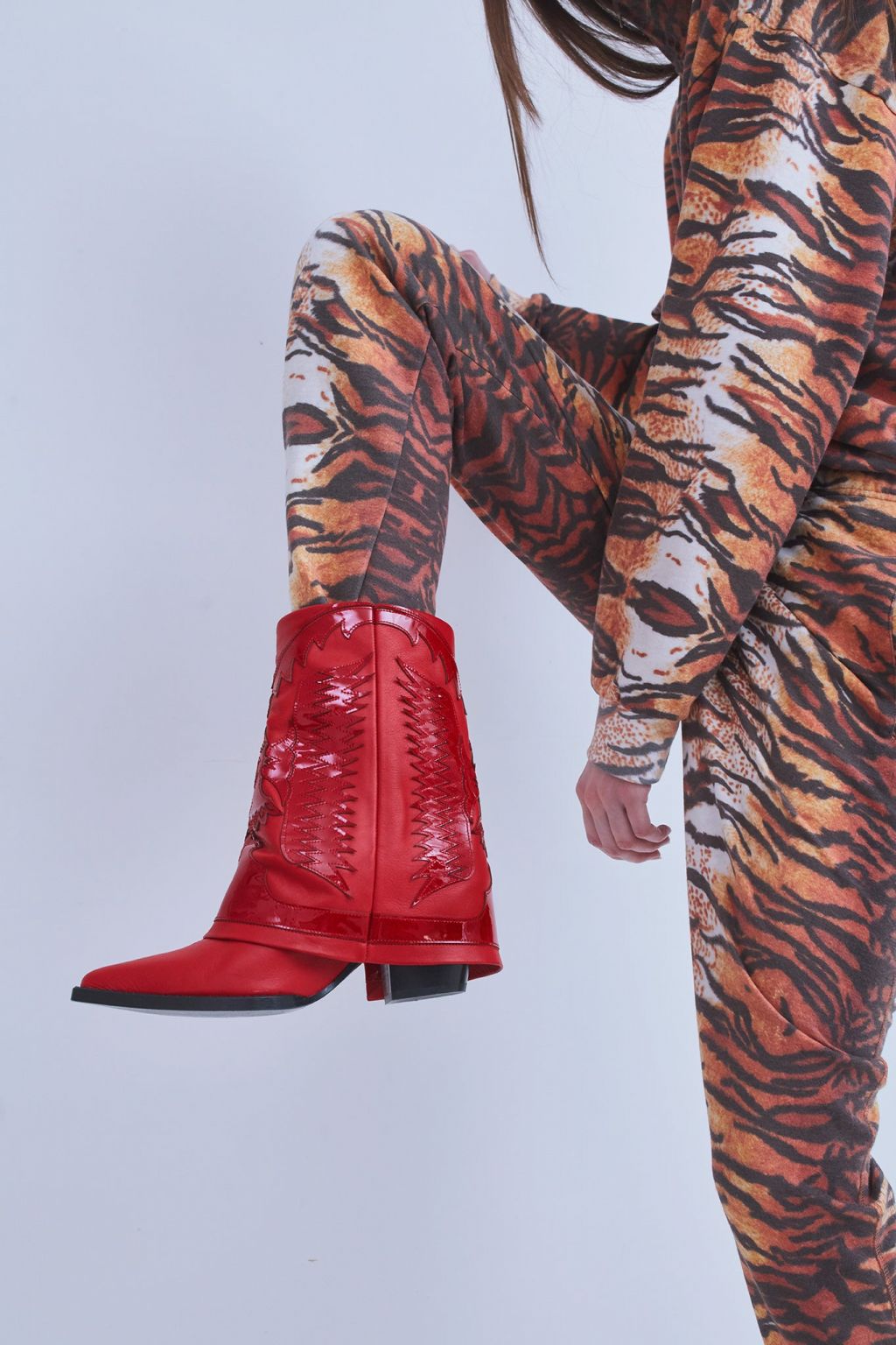 Van laarzen tot kostuums: rood is dé trendkleur van het seizoen