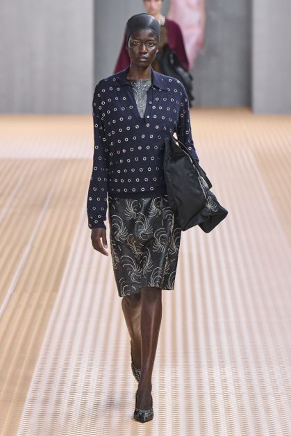 Creëer de 'Office Siren' look: de trending werkoutfit van het moment