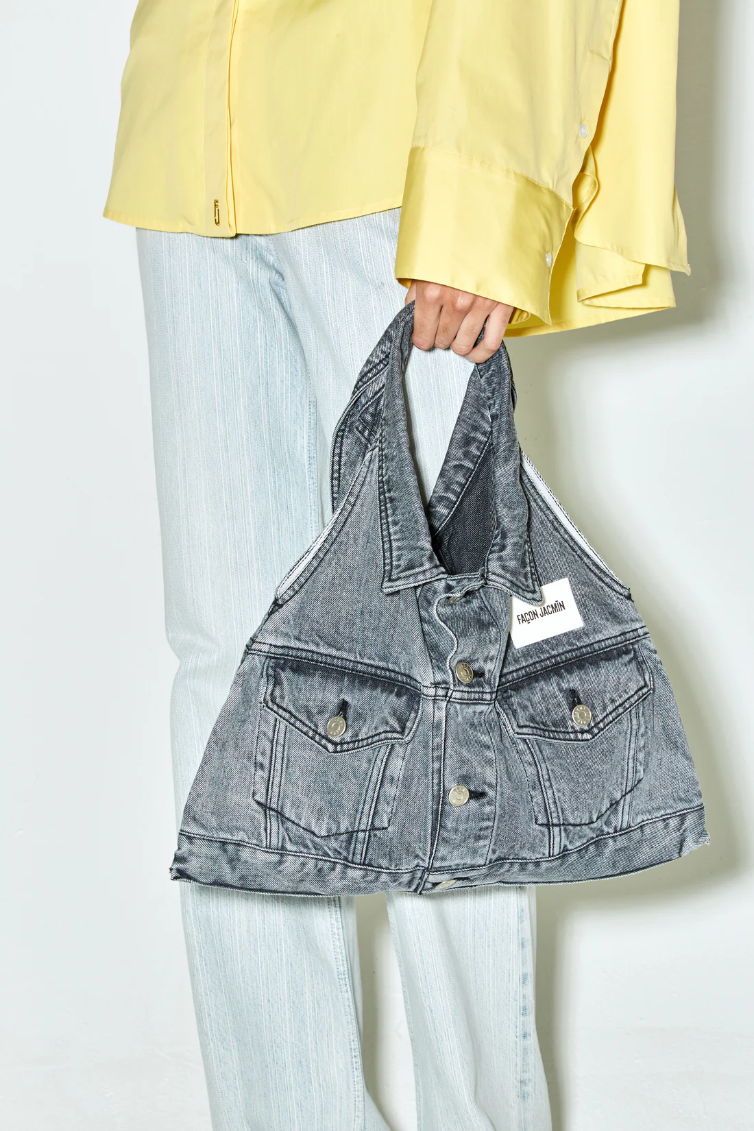 De denim tas is overal dit seizoen - ELLE.be